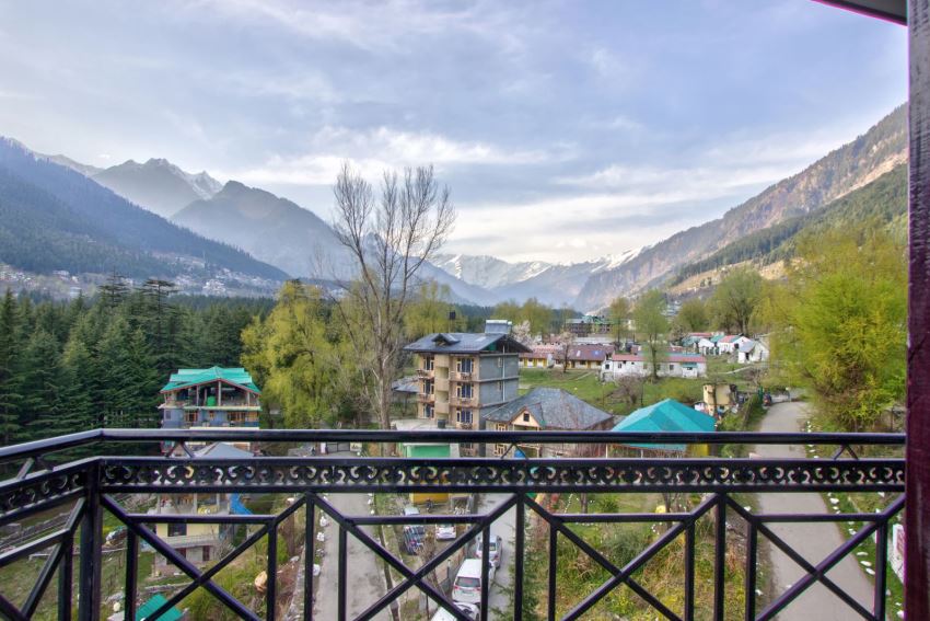 White Mountain Hotels - Best Hotel in Manali